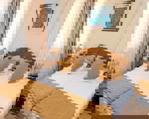 Side Bay Hotel in Side | Voordelig naar Side Bay Hotel Corendon