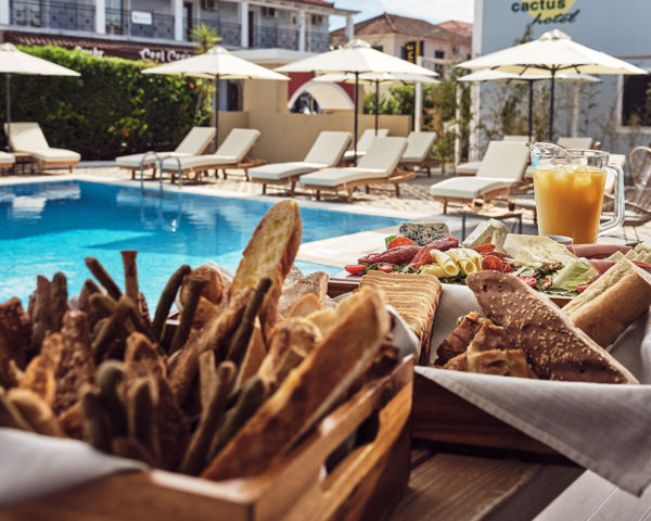 Cactus Hotel op Zakynthos. Voordelig naar Cactus Hotel