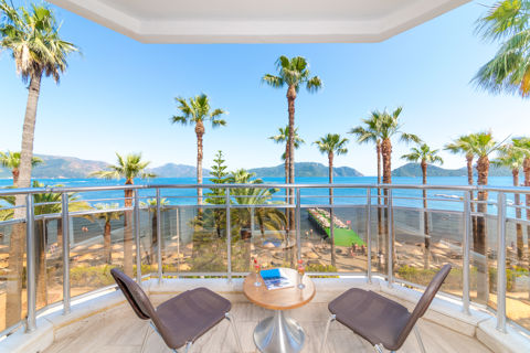 Prime Beach Hotel in Marmaris. Voordelig naar Prime Beach Hotel.
