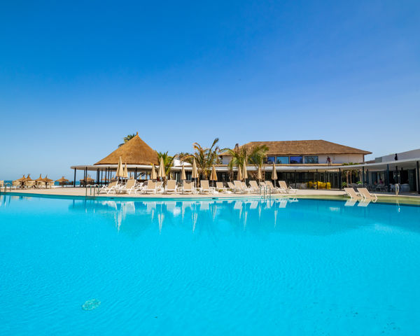 Hotel Kombo Beach in Kotu. Voordelige vakantie naar Kombo Beach.