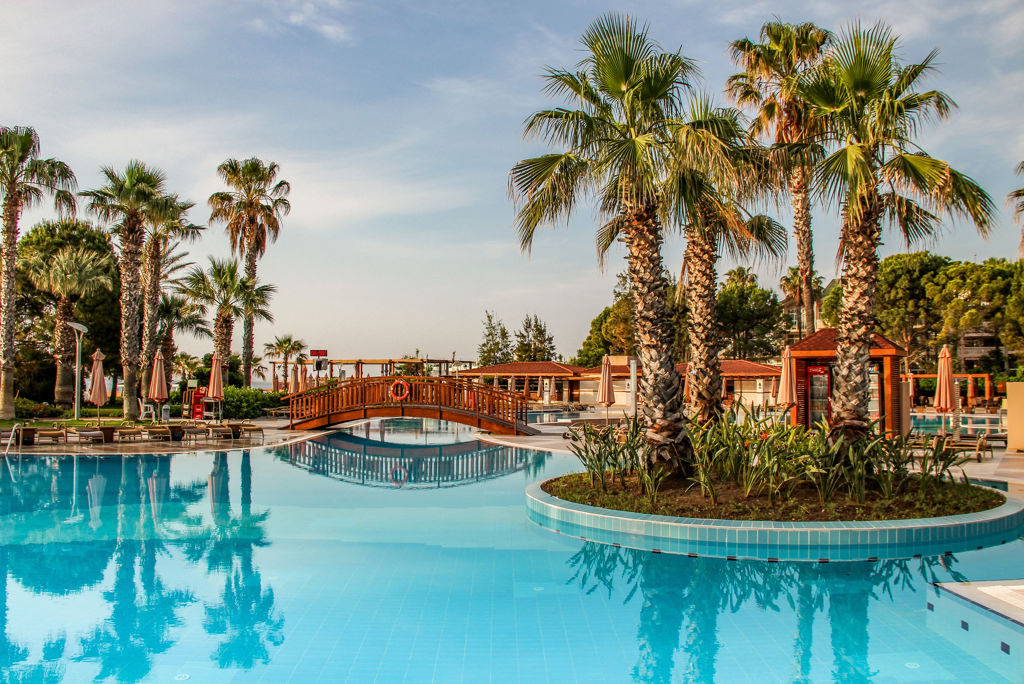 Hotel Akka Alinda in Kemer. Voordelig naar Akka Alinda Hotel.