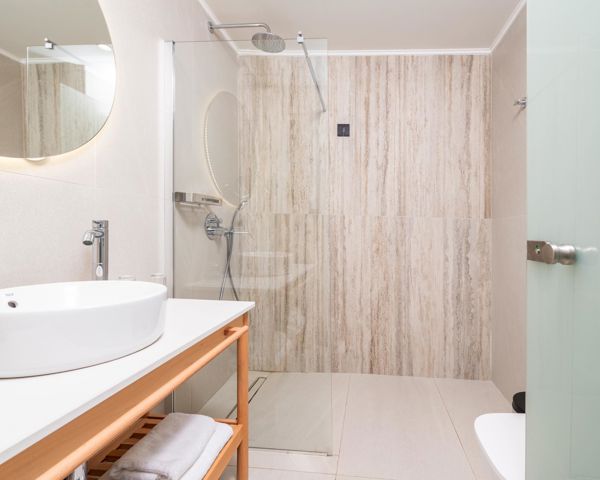 D'Andrea Mare op Rhodos. Voordelig op vakantie naar D'Andrea Mare