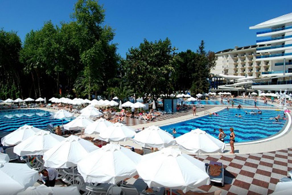Delphin Botanik Platinum in Alanya. Voordelig naar Delphin Botanik