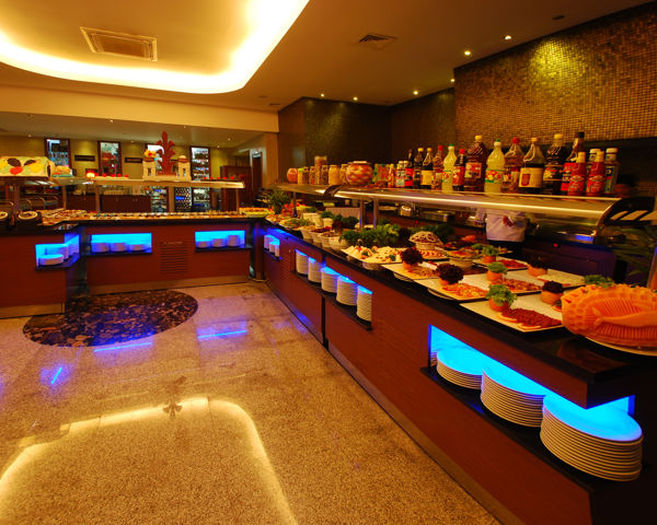 Pasa Bey Hotel in Marmaris. Voordelig naar Pasa Bey Hotel.