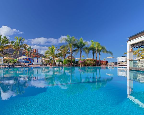 H10 Costa Adeje Palace in Costa Adeje. Voordelige vakantie H10 Costa ...